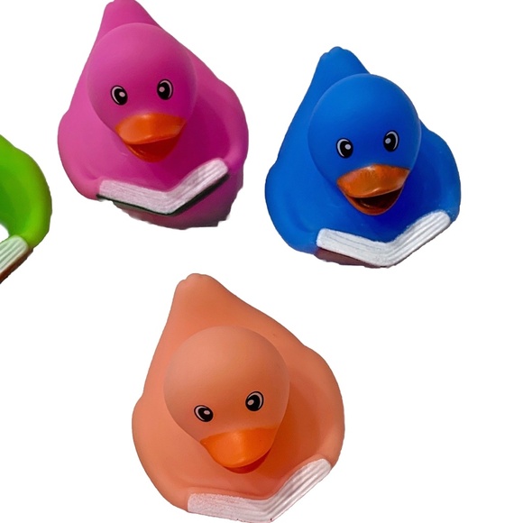 Toys | Lot Of 8 Book Reading Rubber Duck Dash Ornament 2 Library Duckie ...